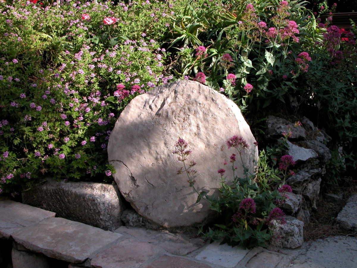 The Garden Tomb…The Very Stones Will Cry Out! – Tours to the Holy Land